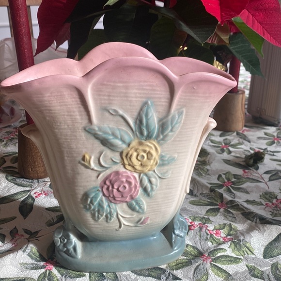 Hull | Accents | Hull Pottery Camelia Rose Vase 94s | Poshmark